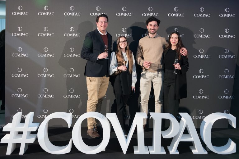 COMPAC PREMIÈRE